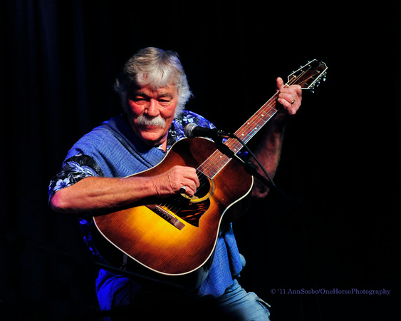 UkeOke: Mamas Don’t Let Your Babies Grow Up To Be Cowboys | circuskitchen